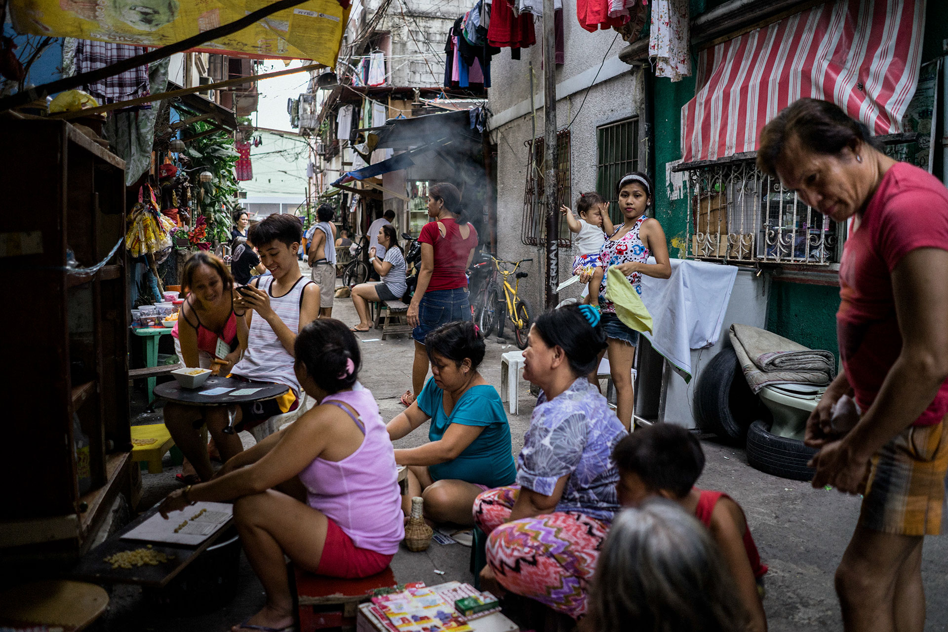 Rodrigo Duterte stands accused of mass murder. So why do most Filipinos ... Rodrigo Duterte stands accused of mass murder. So why do most Filipinos ...